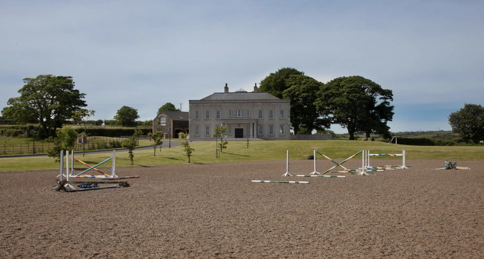 Move into horsey heaven: a 7-bedroom house with an arena, stables ...