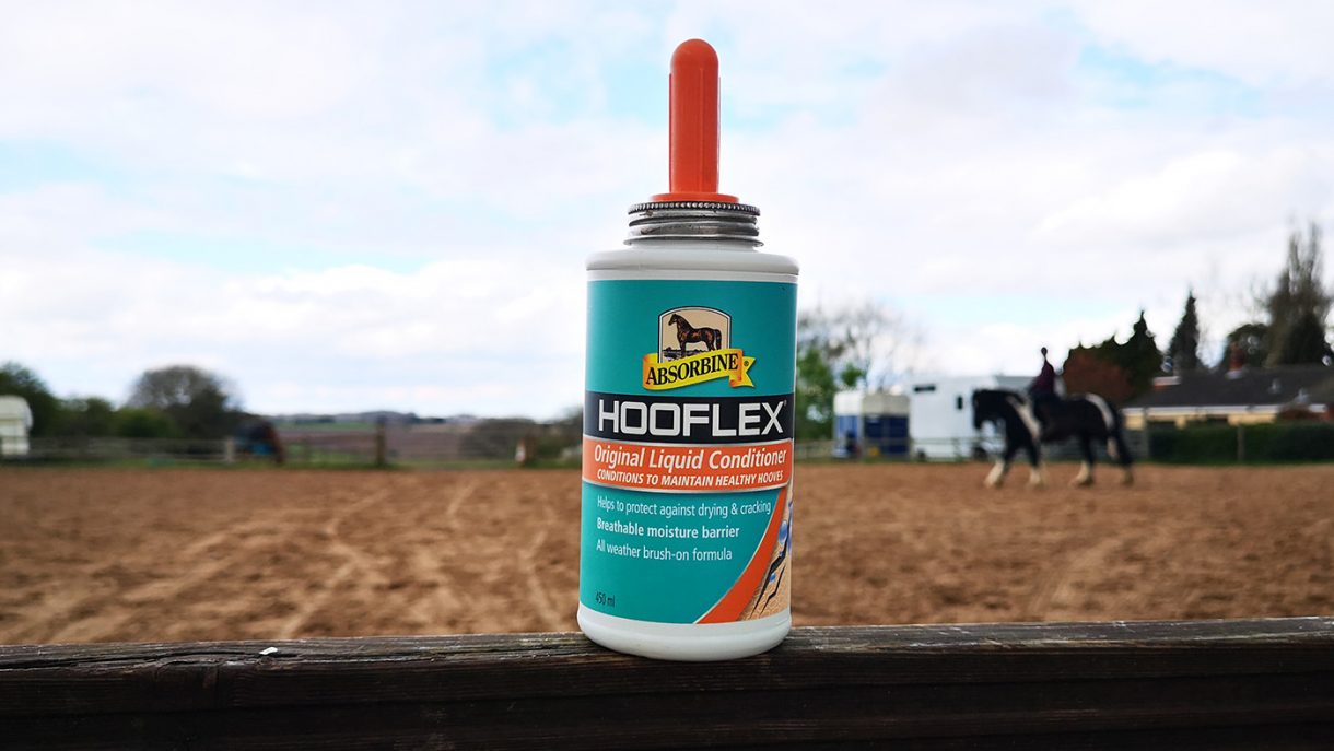 Absorbine Hooflex Original liquid conditioner review | Horse & Hound