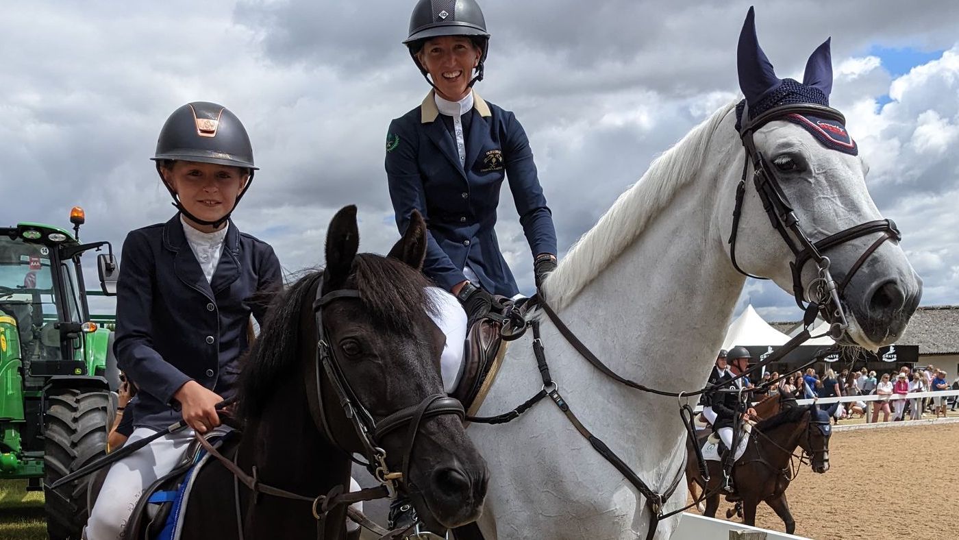 Watch junior rider and Harriet Biddick’s epic display to win Great ...