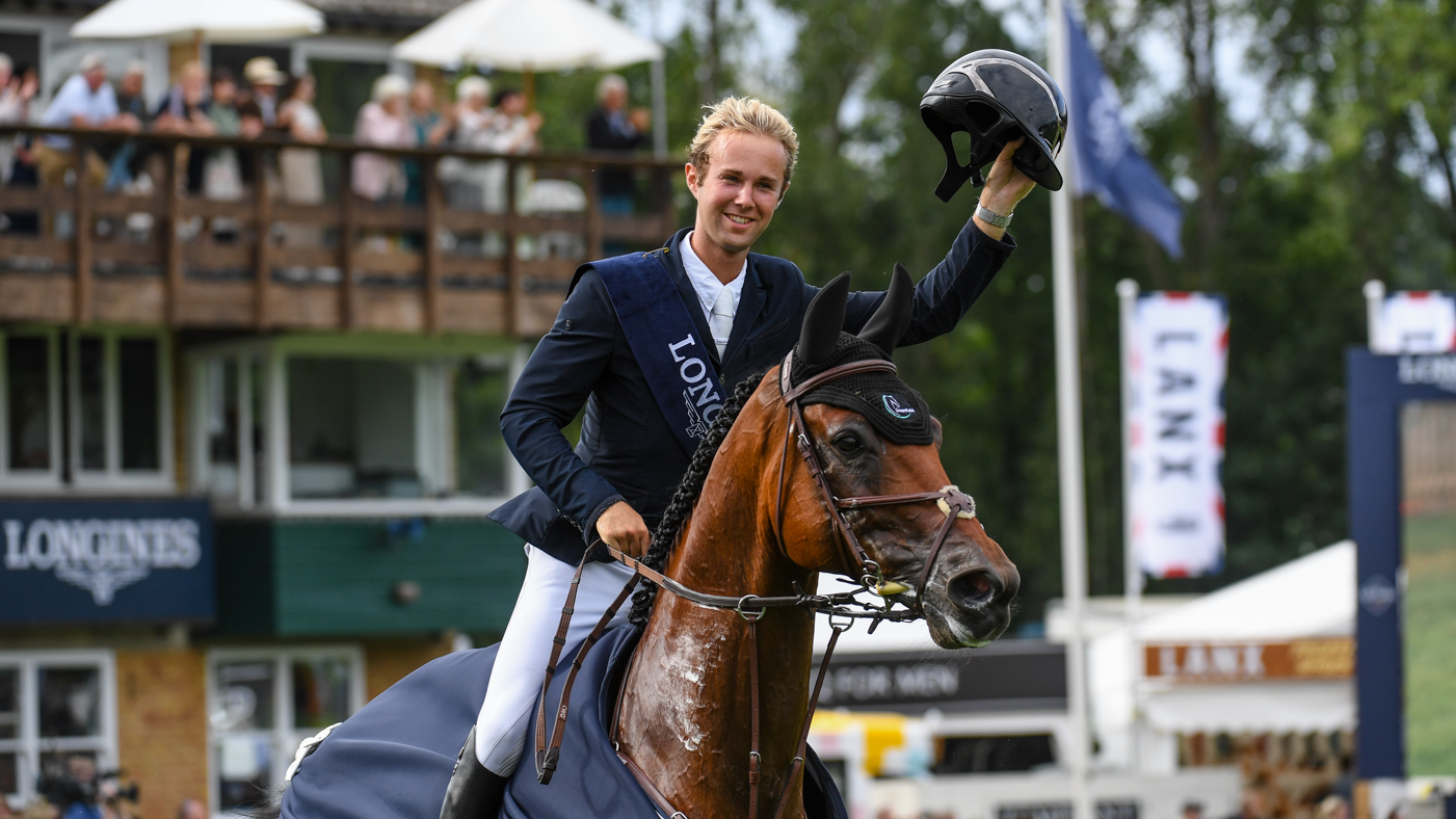 ‘A cool course to jump’ Harry Charles just pipped in epic King George V ...