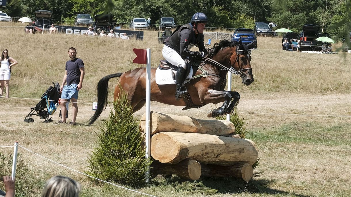Gatcombe Horse Trials Corinthian Cup: Amy Barlow wins on Iwan