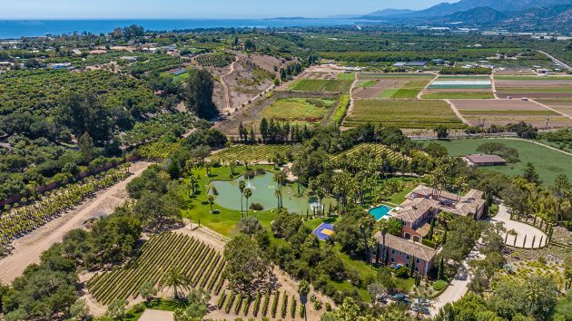 The Prancing Horse Estate in California - Horse & Hound