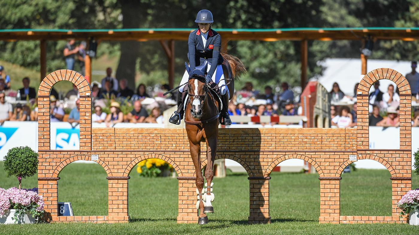Yasmin Ingham takes individual gold at eventing World Championships