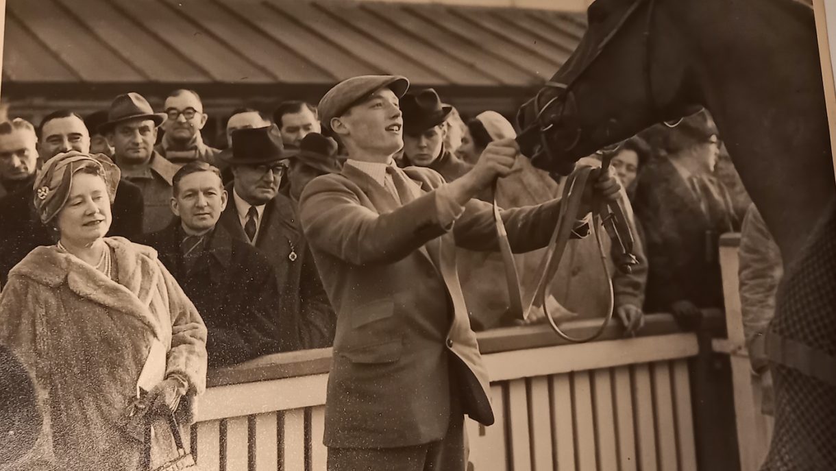 Equestrian correspondent and former jockey Brian Giles dies aged 81