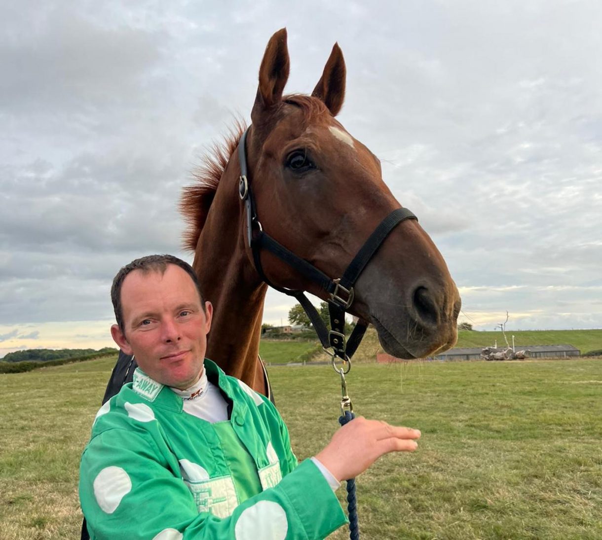 Sports - Horse & Hound