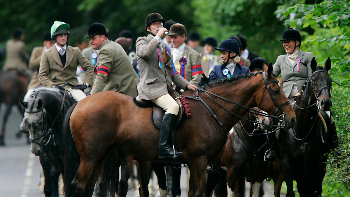 All about drag hunting - Horse & Hound