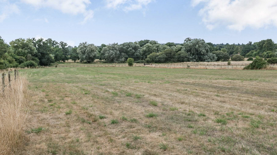 A cottage with six stables, paddocks, all-weather turnout and great ...