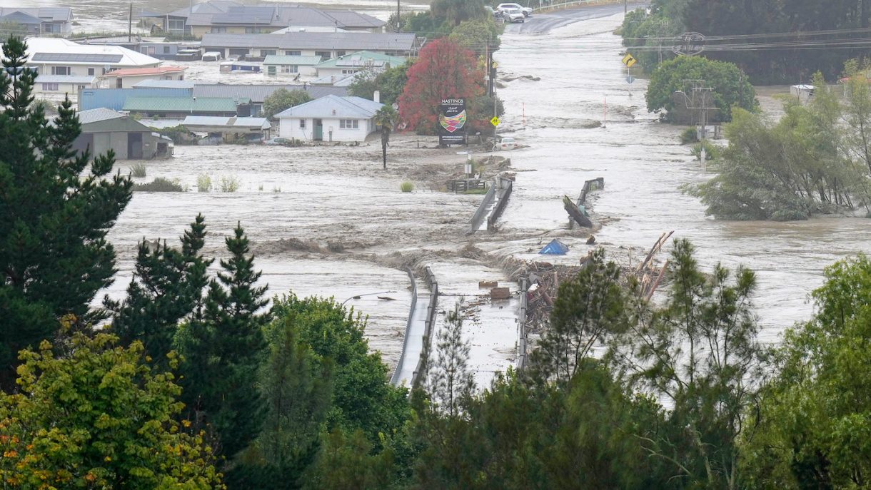 Foal washed away in floods comes home – but thousands hit by ...
