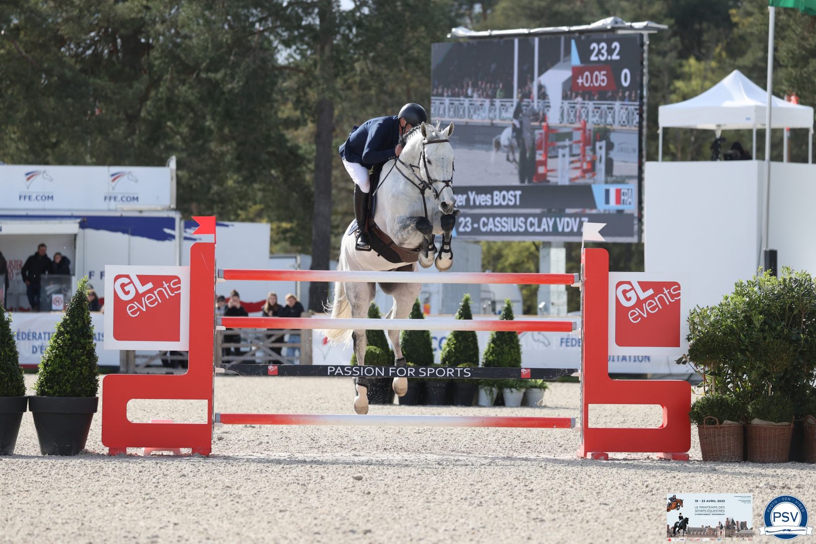 British Olympic star shines in Shanghai and young riders enjoy a clean ...