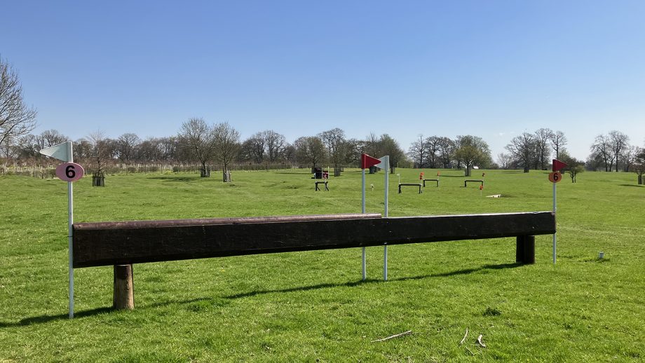 Badminton grassroots cross-country course: every BE90 and BE100 fence