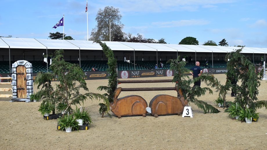 Walk the 2023 Royal Windsor working hunter course - Horse & Hound