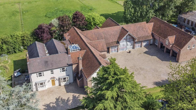 Holme Farm is on the market for £3.95M - Horse & Hound