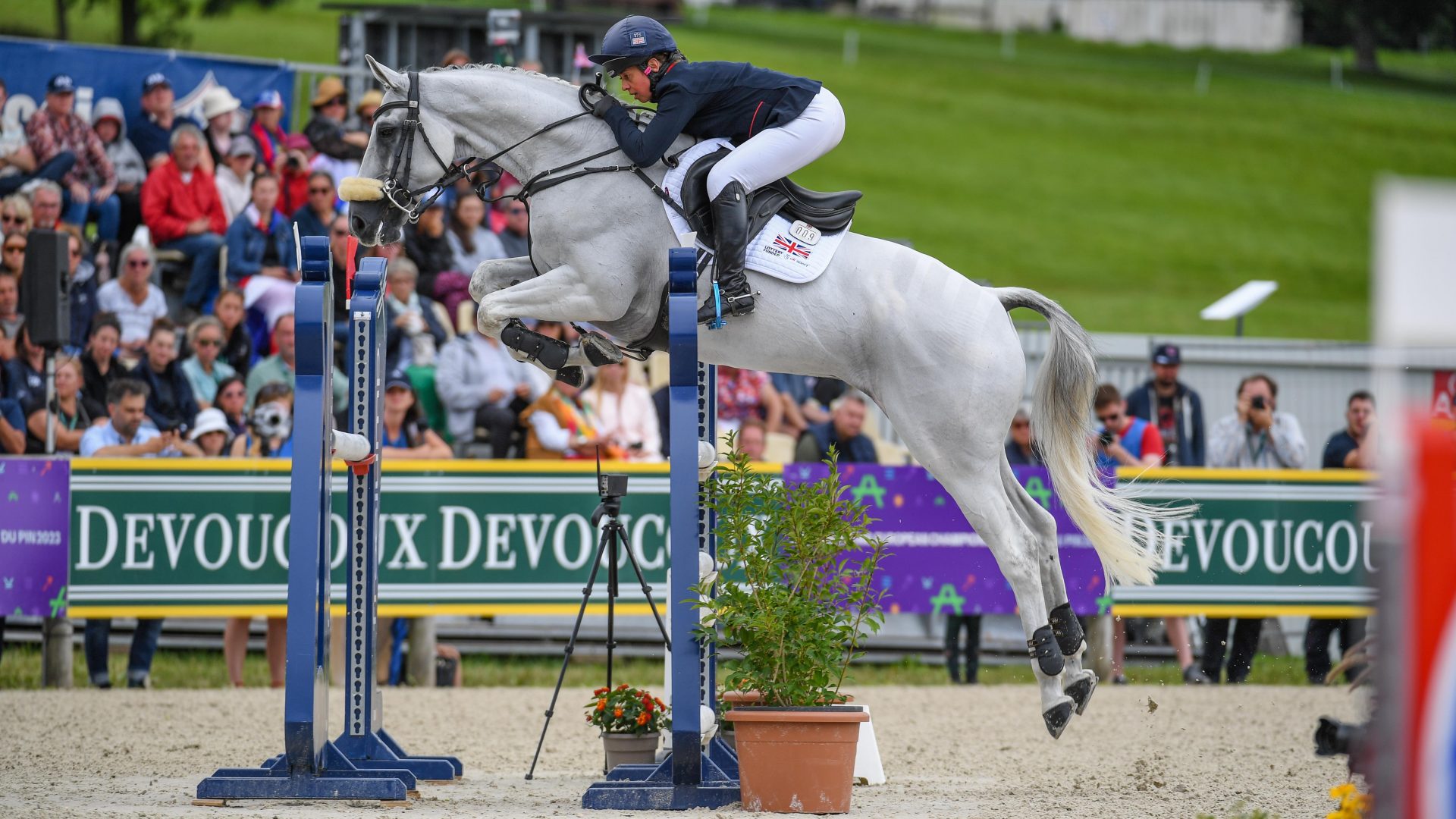 European Eventing Championships showjumping: Kitty King takes silver
