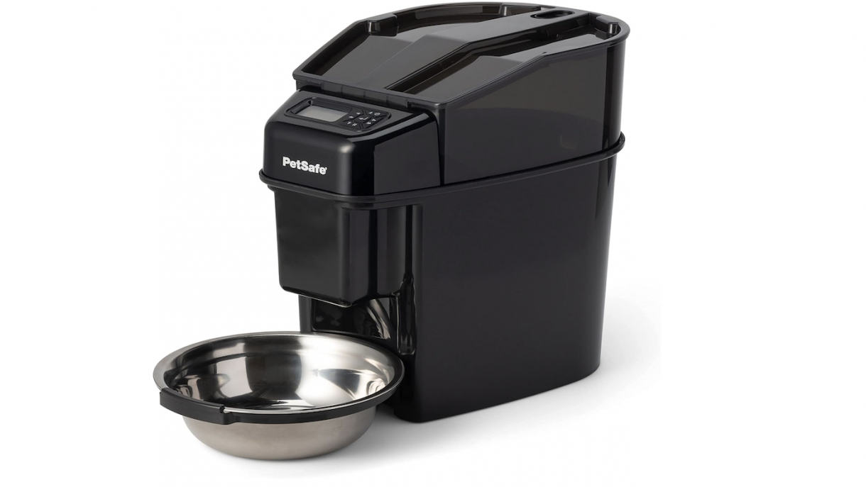 Best automatic pet feeders for your dogs | Horse & Hound