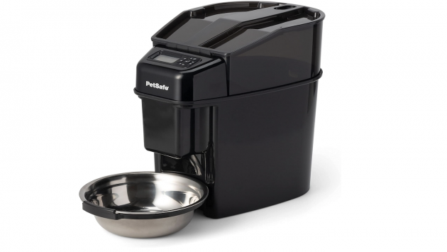 Best automatic pet feeders for your dogs | Horse & Hound