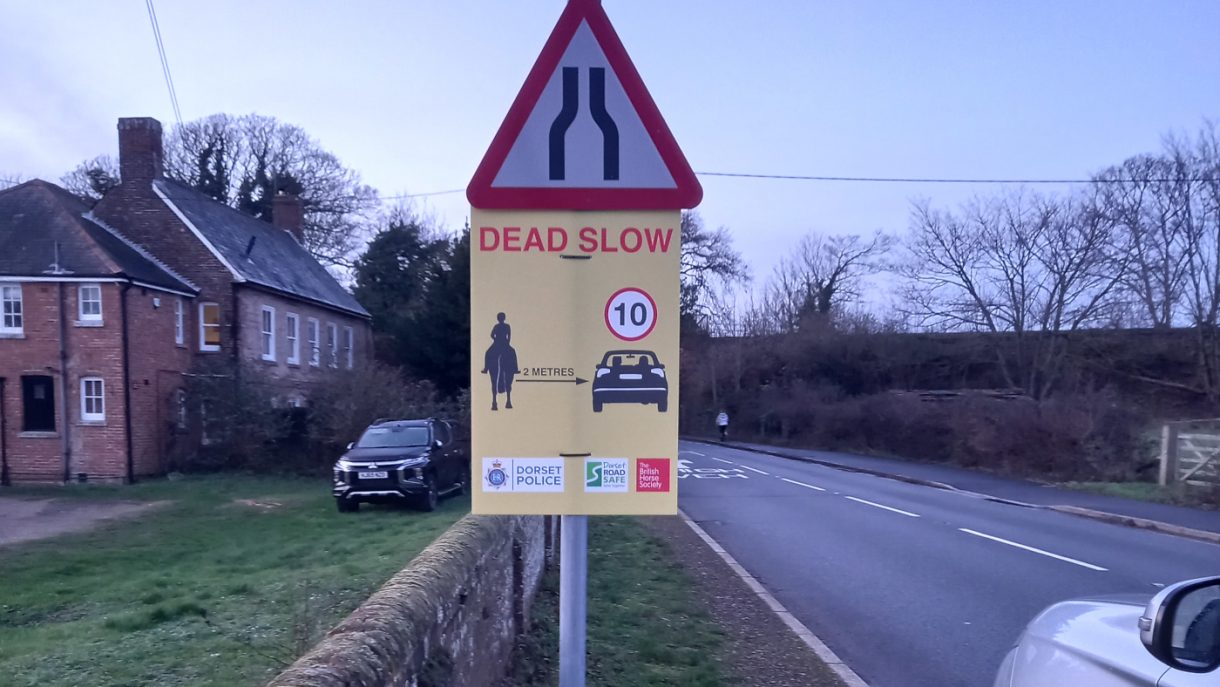 Council refuses equestrian road safety signs claiming drivers will be ‘confused’ - Horse & Hound