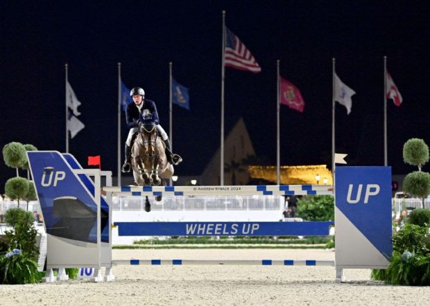 Laura Renwick and Steve Guerdat headline this week's showjumping news