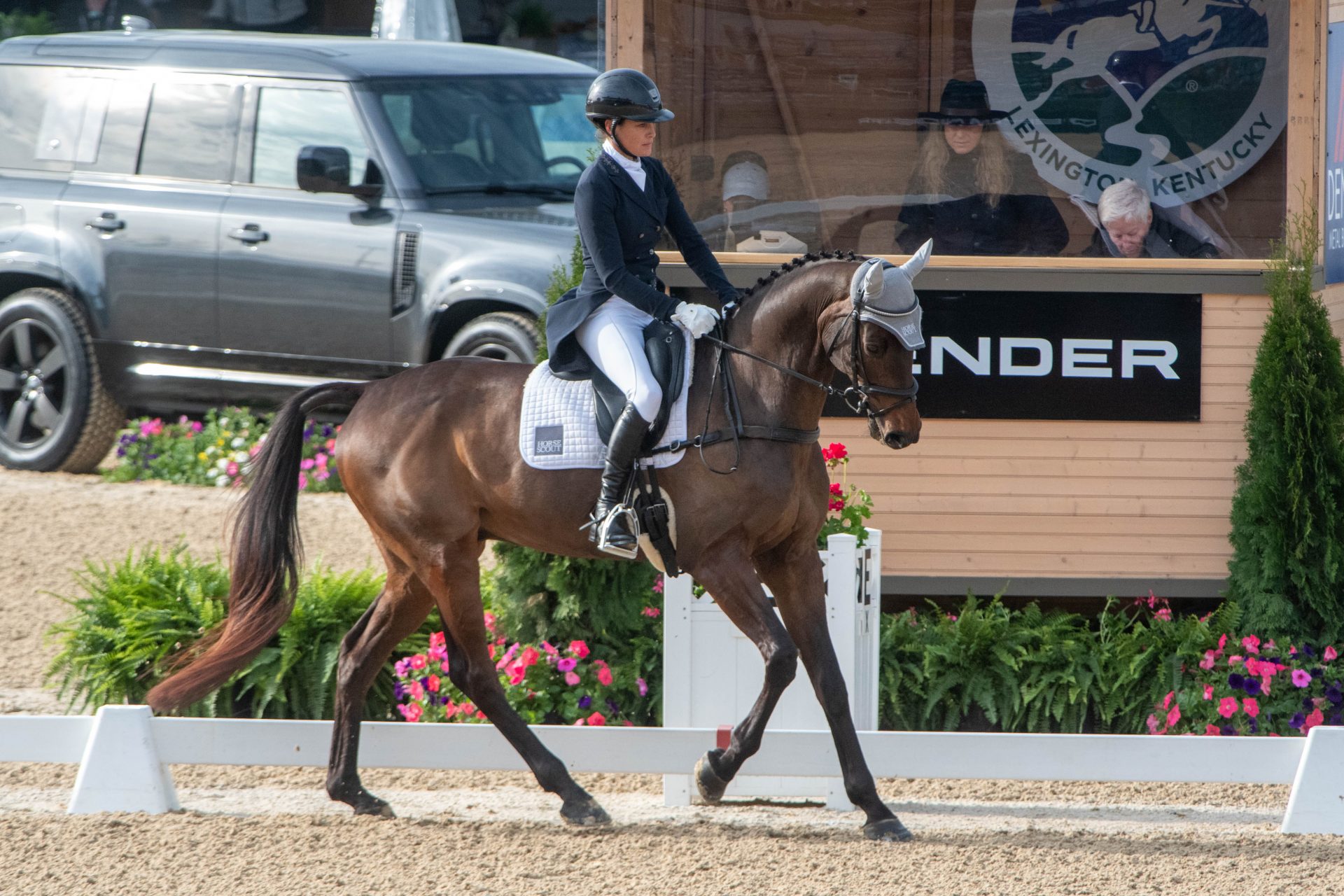 Kentucky Three-Day Event dressage: Brit holds joint lead in four-star