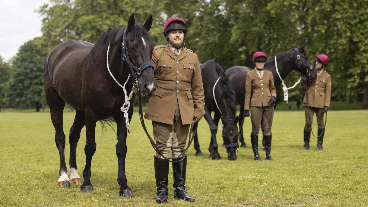 ‘It’s been an honour’: Army horse injured in London heads home fully ...