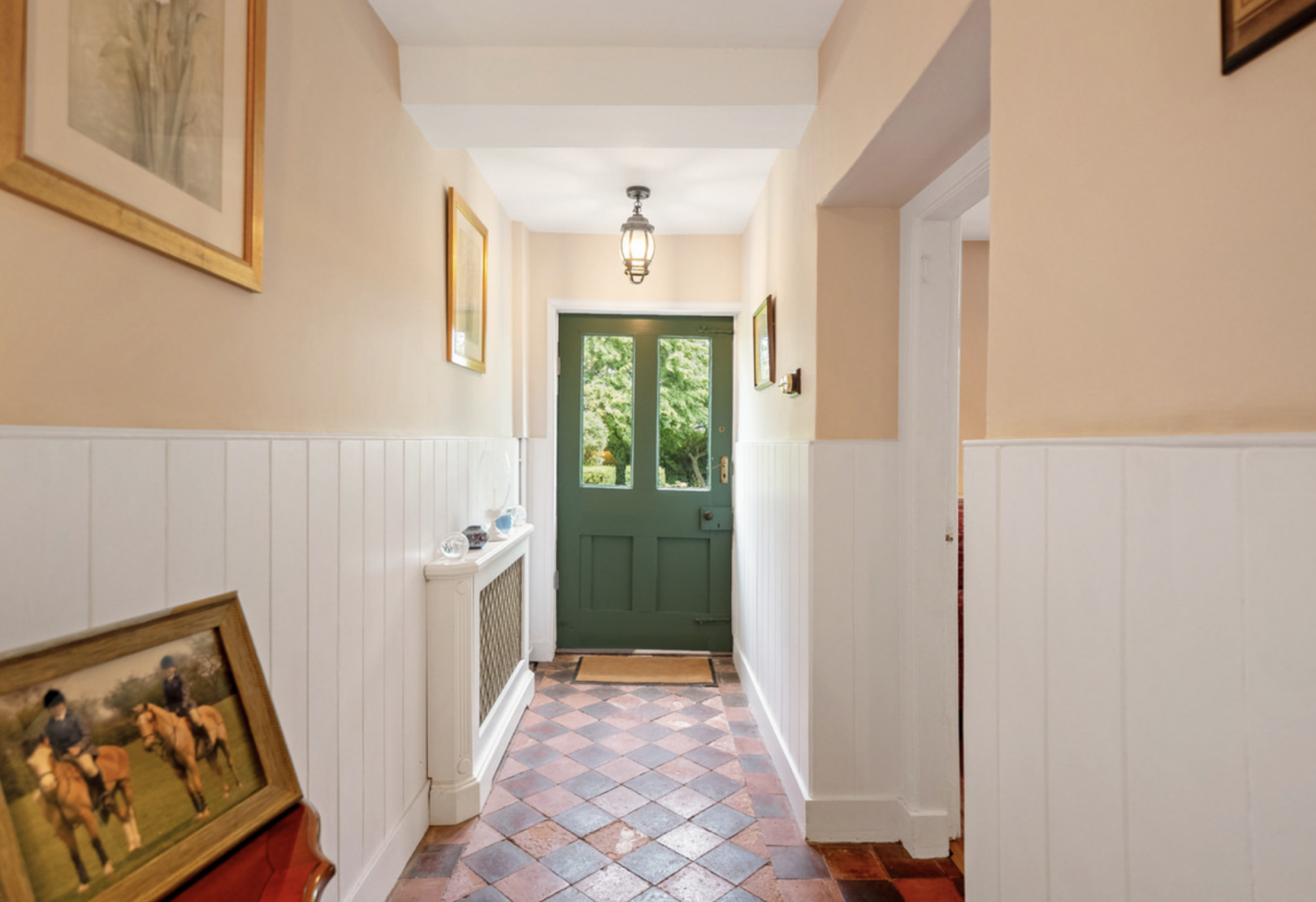 A beautiful Georgian farmhouse complete with stables, arena, grazing ...