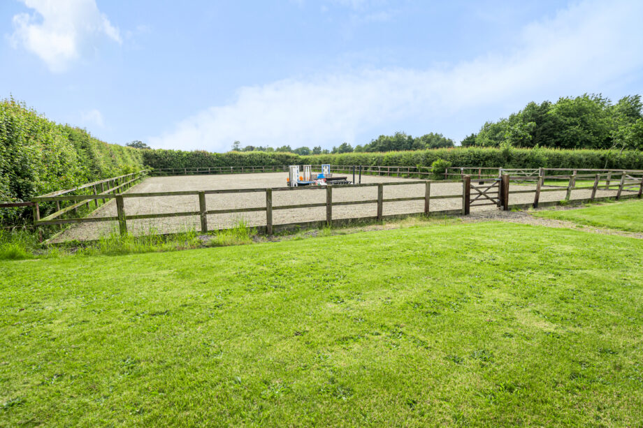 An elegant home full of period features, plus stables, an arena and ...