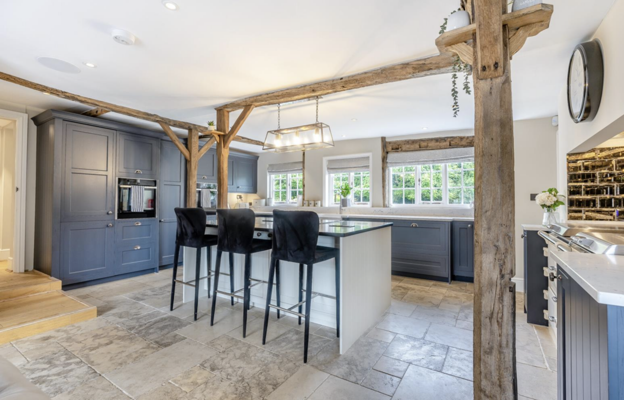 A beautiful semi-rural home complete with stables, arena, swimming pool ...