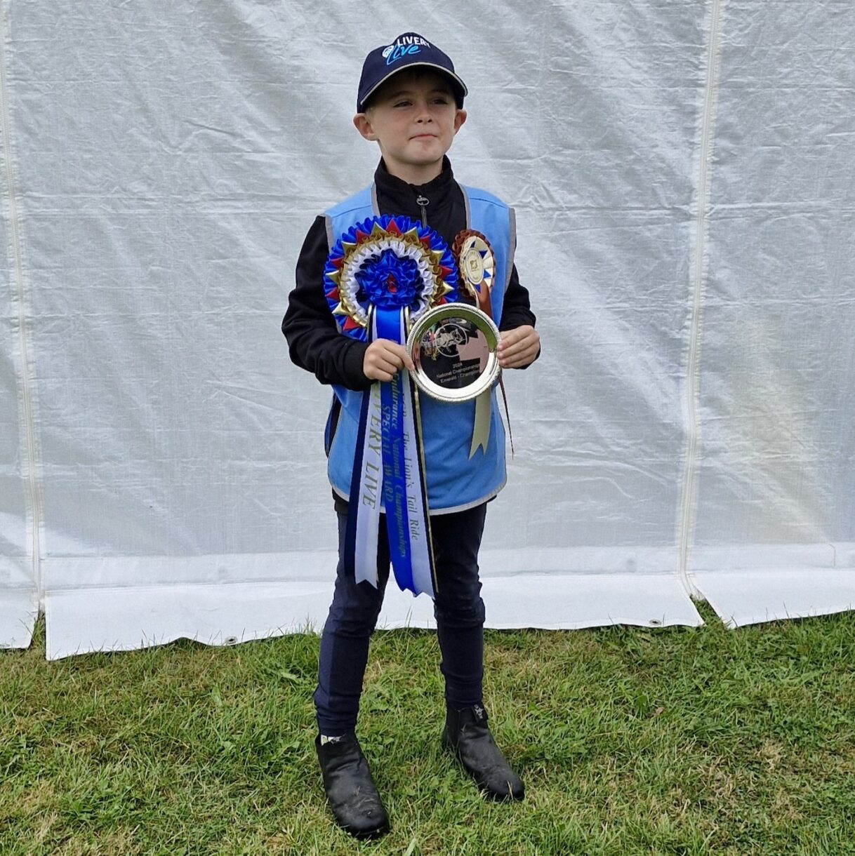 ‘He’s a bit famous’ – rescue pony steps in to help young rider take national title - Horse & Hound