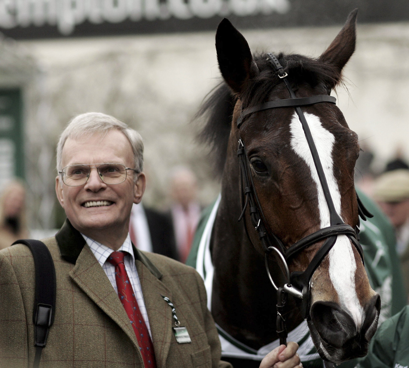 Racehorse owner Clive Smith obituary - Horse & Hound