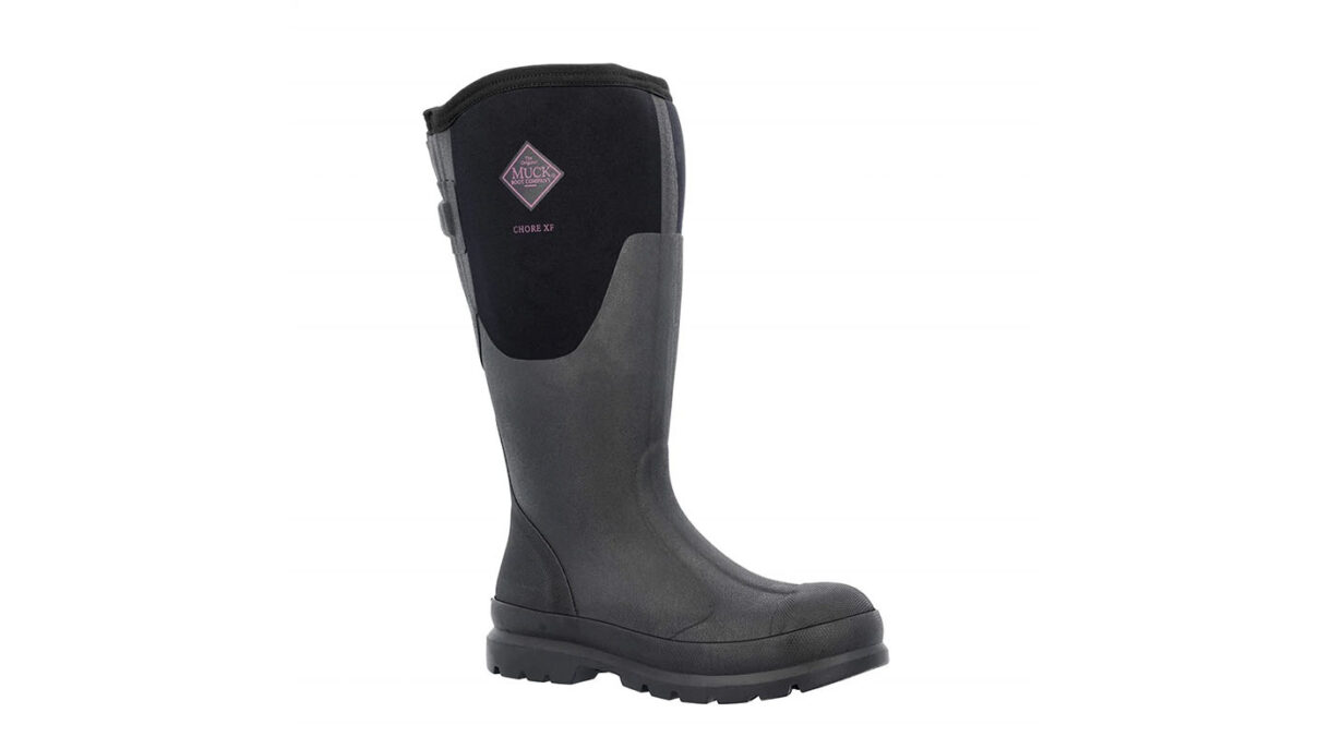 Best wellies for wide calves and adjustable options for all | Horse & Hound