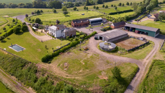 A 100-acre horsey home with gallops and more | Horse & Hound