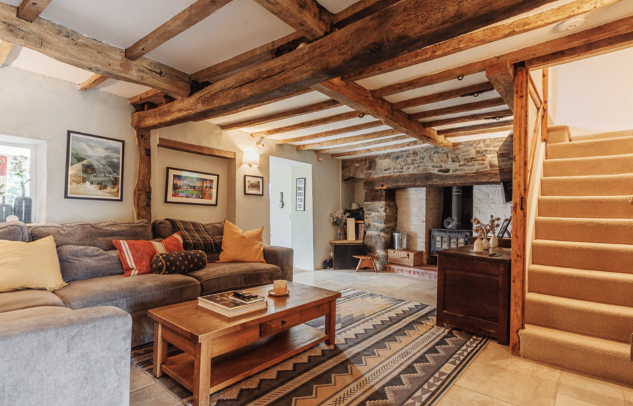You’ll get plenty of bang for your buck with this four-bed horsey home ...