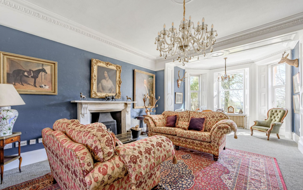 An impressive country home with over 10 acres, stables and annex for ...