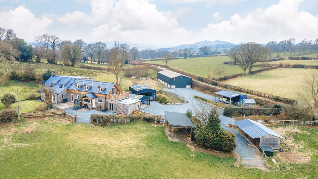 You’ll get plenty of bang for your buck with this four-bed horsey home ...