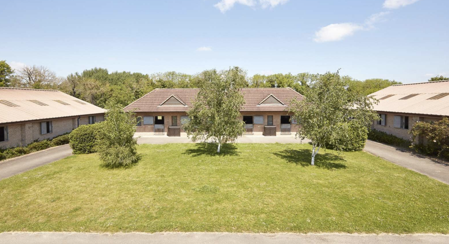 This wow-factor home complete with indoor and outdoor arenas, 27 ...