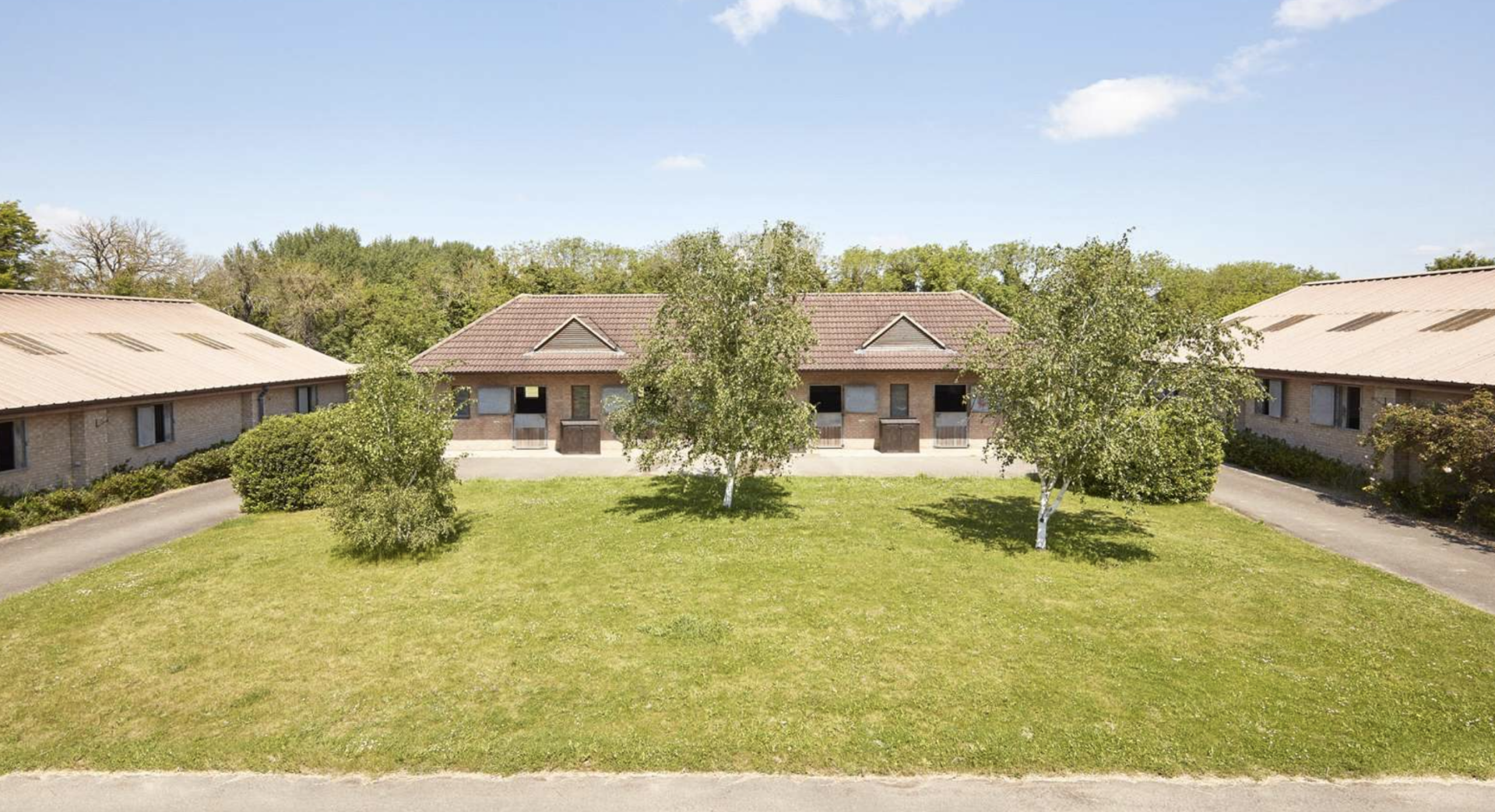 This wow-factor home complete with indoor and outdoor arenas, 27 ...