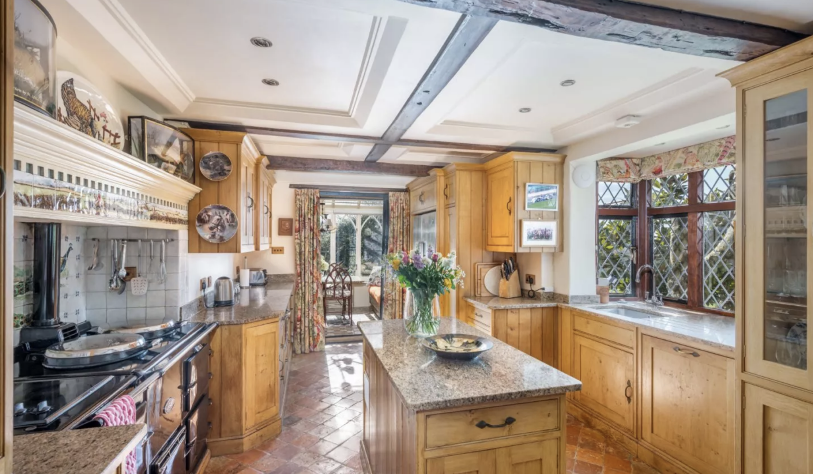 A outstanding horsey home with everything you could possibly need