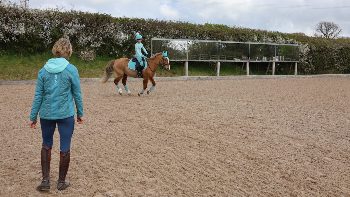 Training with Mary King in three simple exercises on a 20m circle