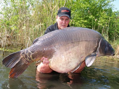 WORLD CARP HISTORY - 80 lb mirror after 87 lb common - Angler's Mail