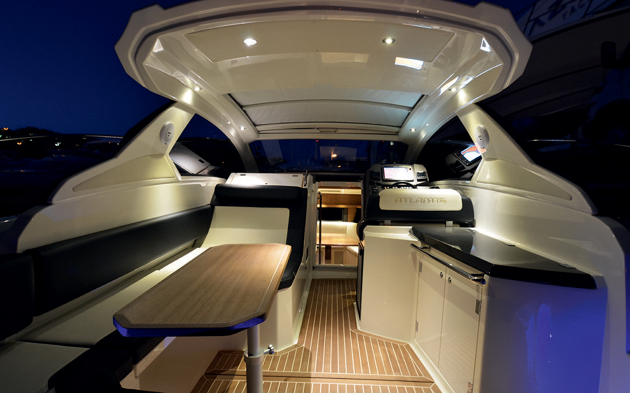 Azimut Atlantis 34 test drive review: From the archives