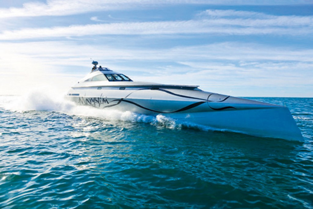 Hydraulic suspension powercat - Motor Boat & Yachting