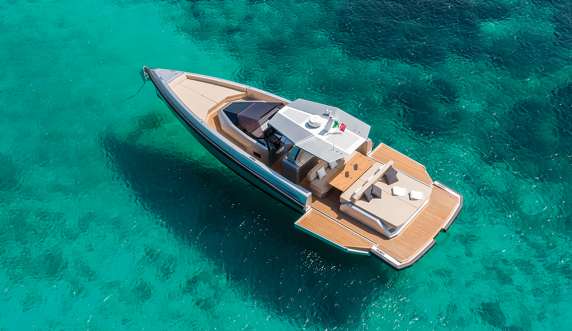 Wallytender 48: Bassani's chic design meets Ferretti's build quality