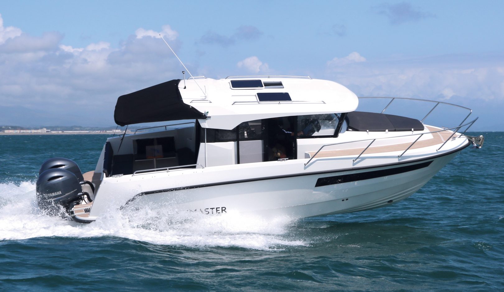 Finnmaster T9 ST yacht tour: Award-winning year-round weekender