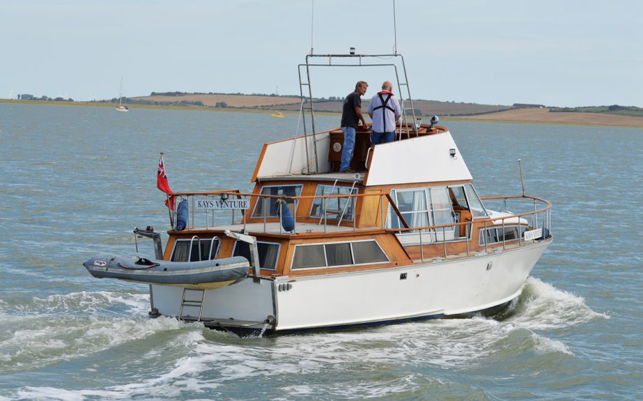 From rotting wreck to classic cruiser: Restoring a Bates Star Craft 40
