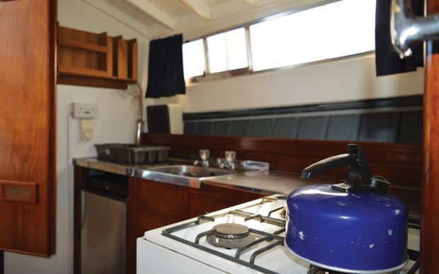 From rotting wreck to classic cruiser: Restoring a Bates Star Craft 40