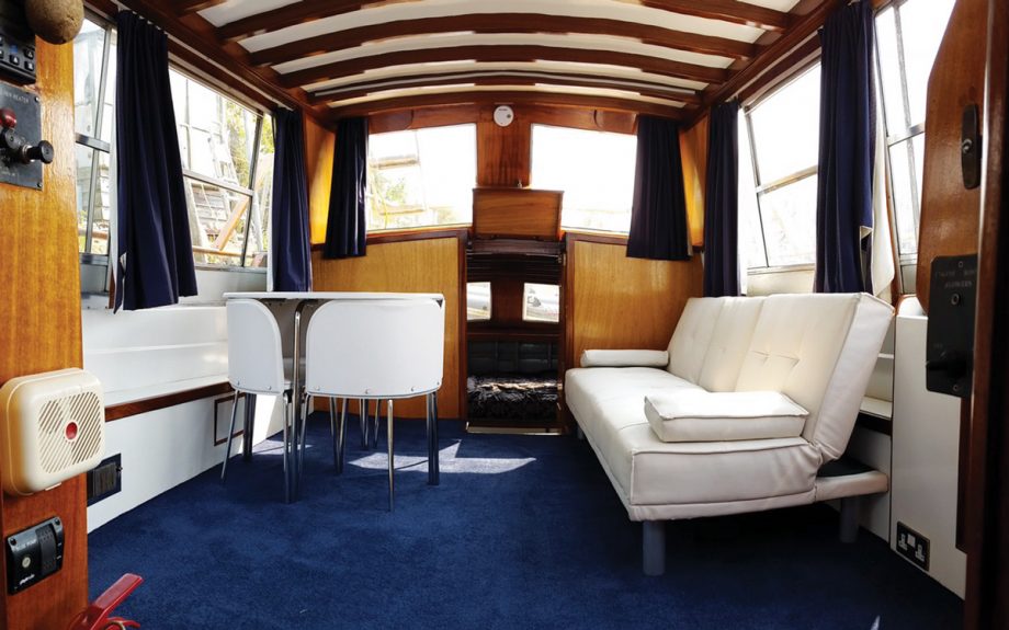 From rotting wreck to classic cruiser: Restoring a Bates Star Craft 40