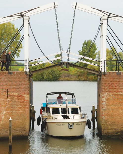 Sail to power converts: Yacht owners explain why they moved to the dark ...