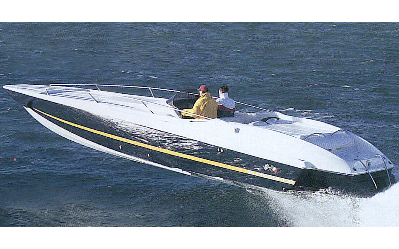 Sunseeker XS2000 review: Millennium monster - from the archive