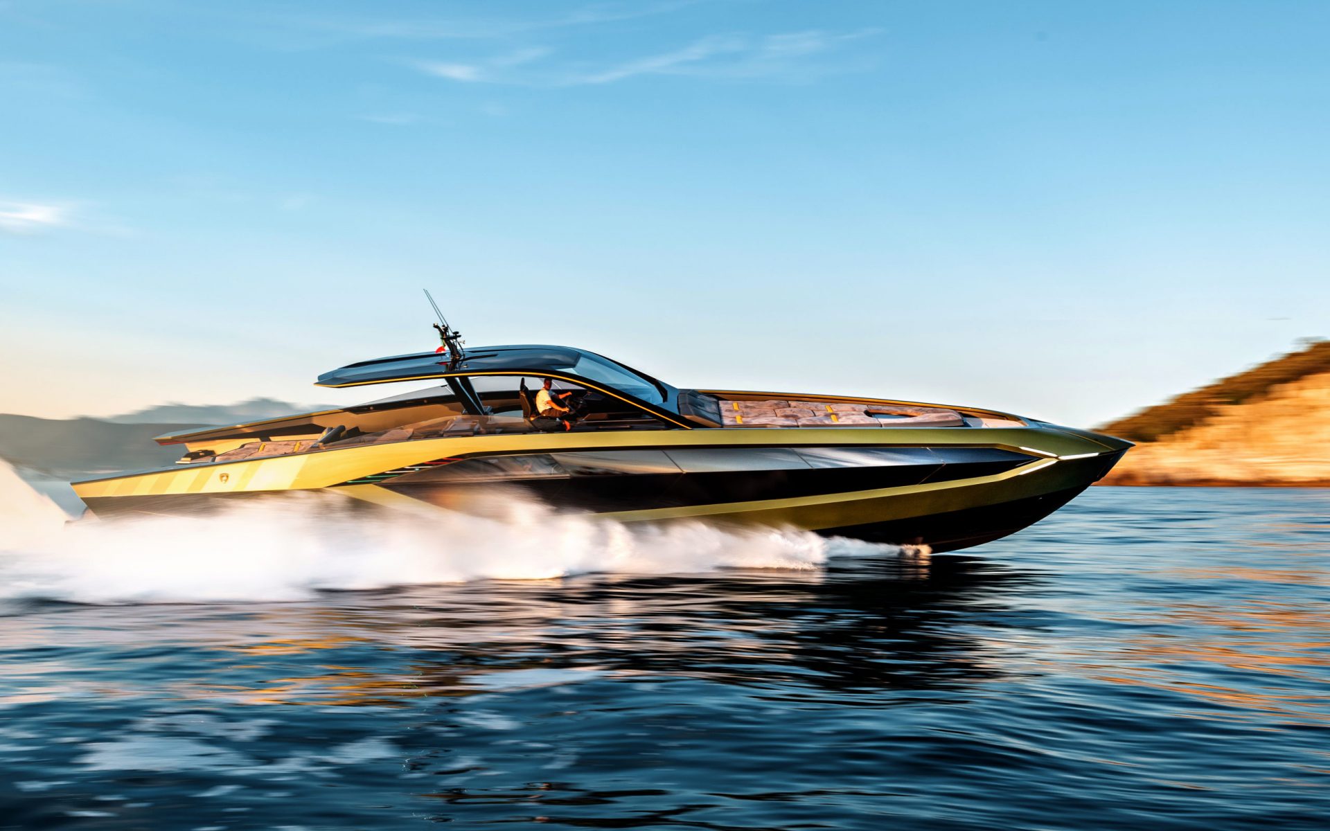 Lamborghini boat: Tecnomar delivers first official Lambo yacht