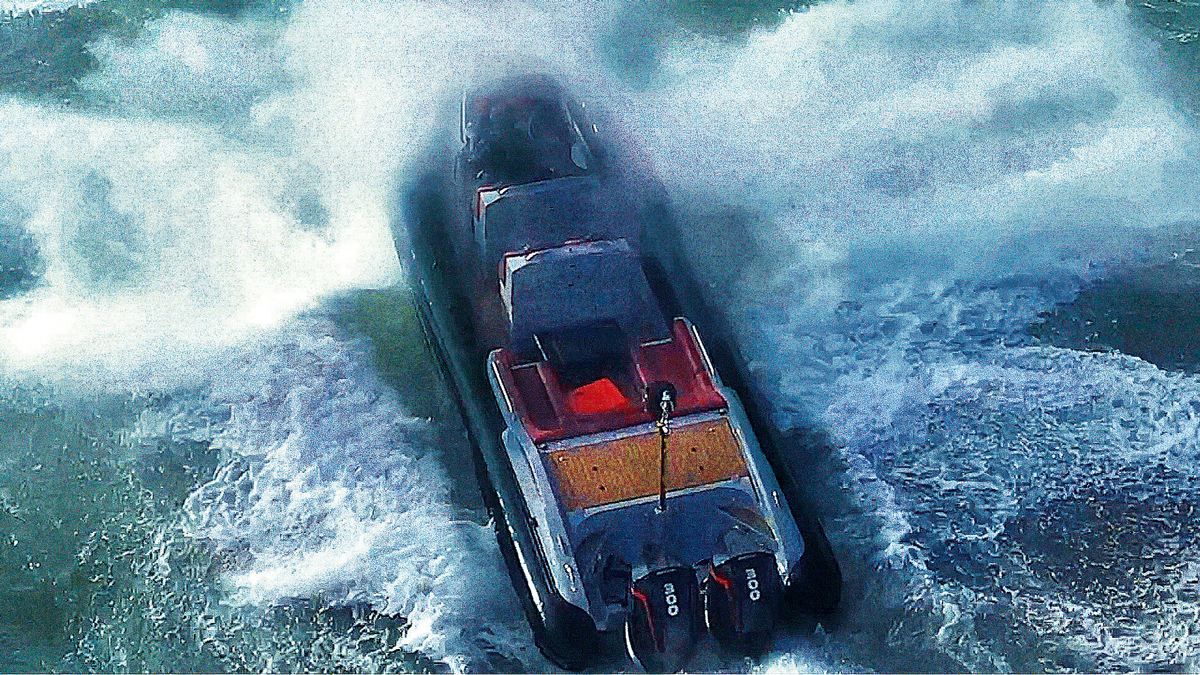 How To Drive A Boat In Rough Water Big Sea Throttle Techniques Explained How To Drive A Boat In Rough Water Big Sea Throttle Techniques Explained