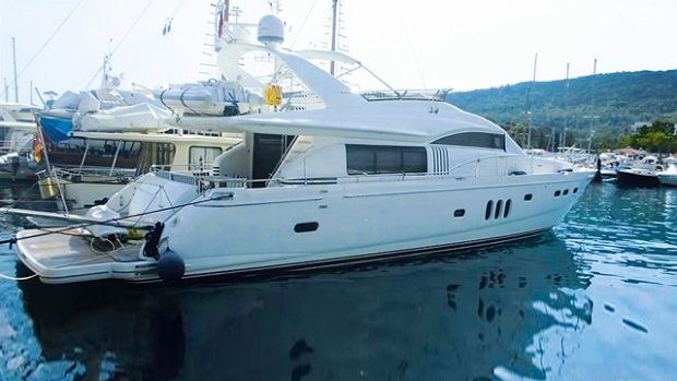 Princess 23M used boat report: Superyacht style for speedboat money